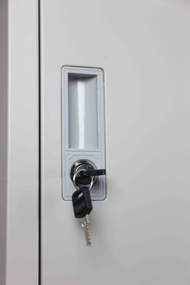 4 DOOR METAL STORAGE LOCKER – LIGHT GREY GOPHD-LK04S | Independent ...